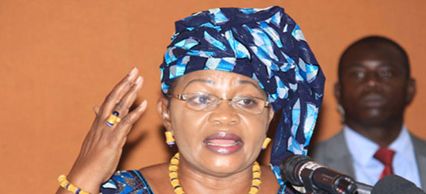 Aïda Mbodj à Lhuissier «pape Diouf Est Un Lâche Et Un Traître Il